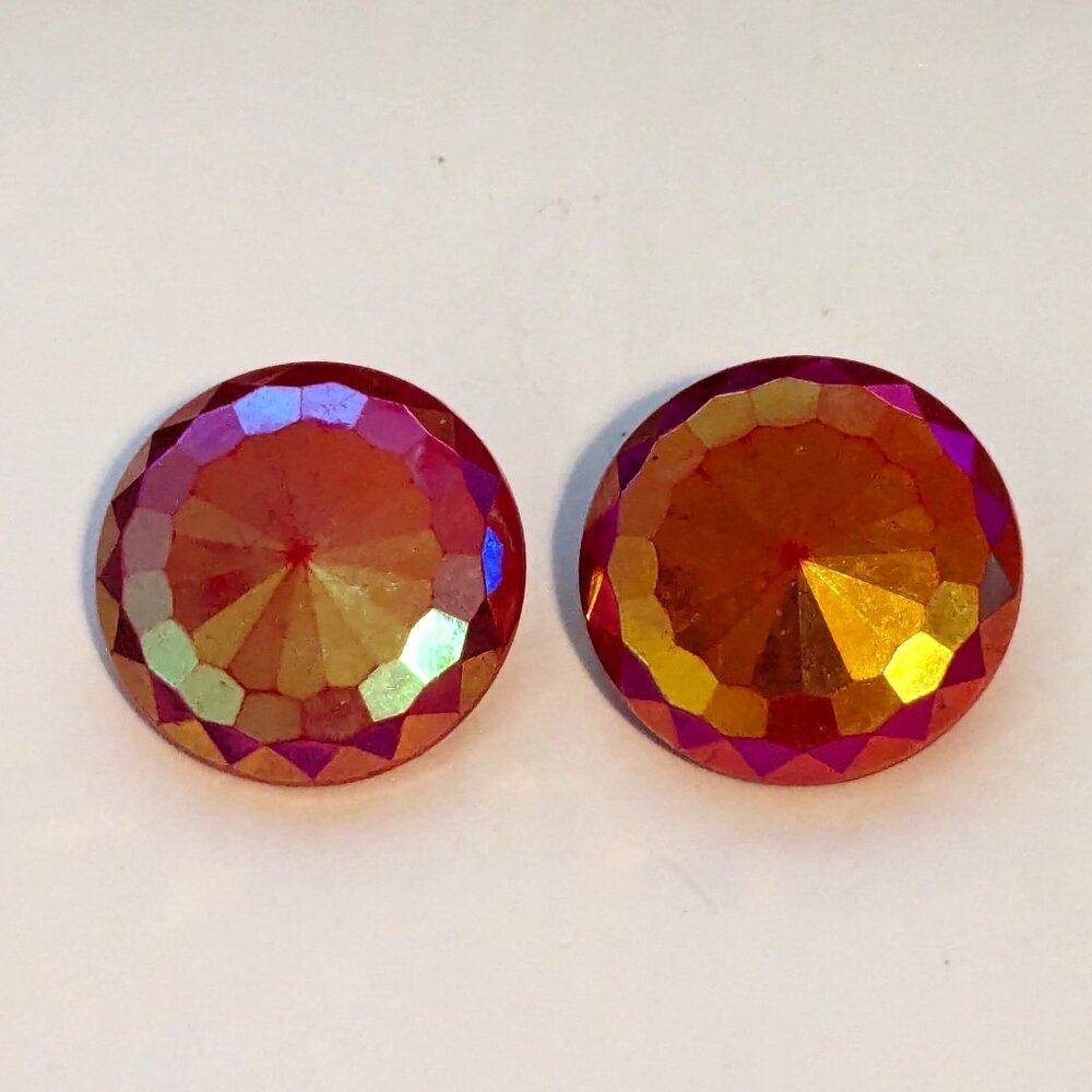 Rare Vintage Faceted Red Opalescent Button Clip On Ea… - Gem
